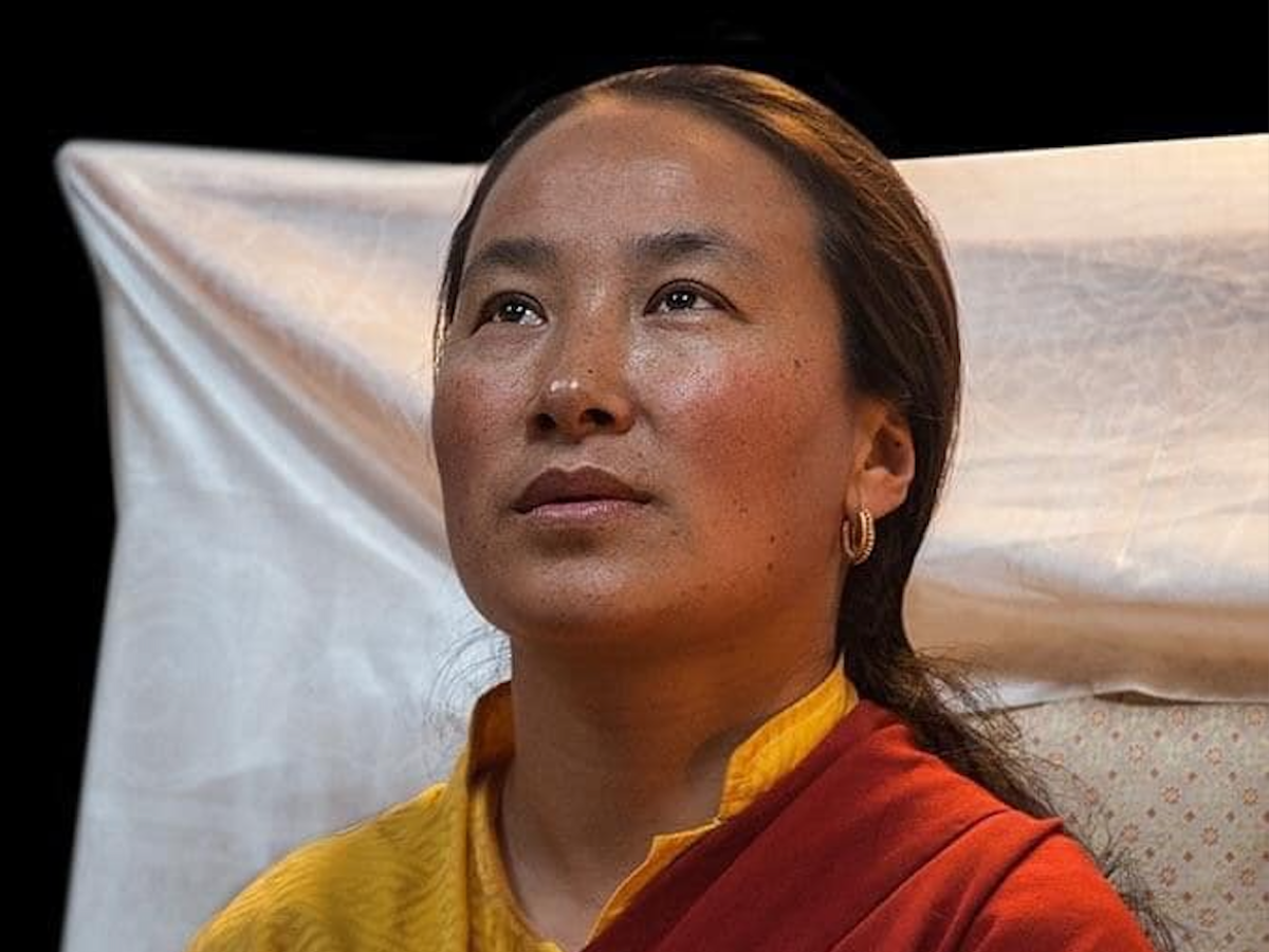 Spontaneous Song of Realization from the Secret Pema Amitayus ...